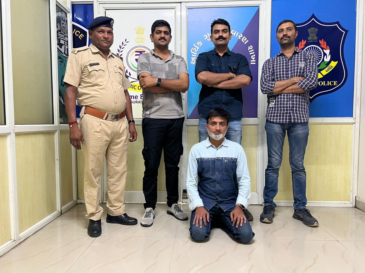 કોણ છે ઈરફાન ફારુક ઉમરેજી : મુંબઈ એરપોર્ટથી સુરત ક્રાઇમબ્રાંચની ટીમે ...