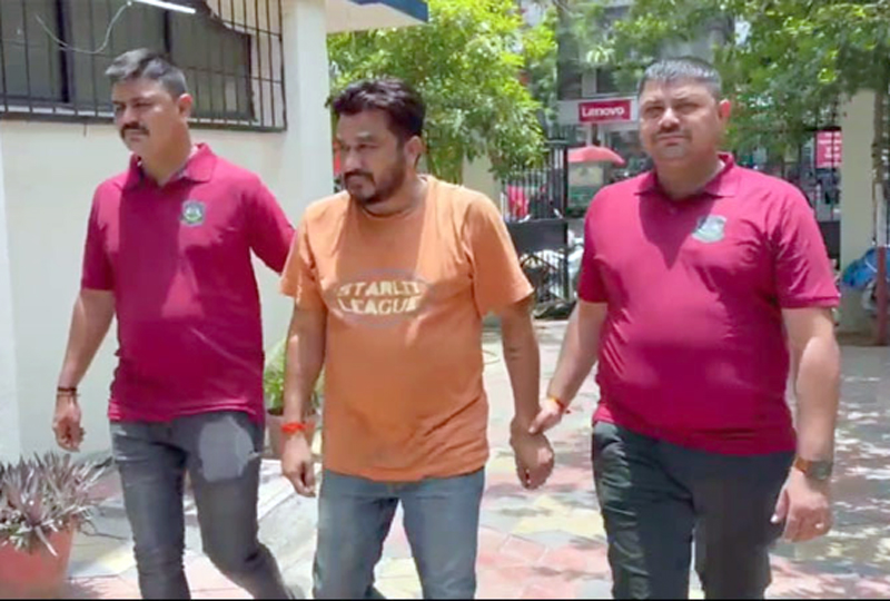 FRAUD ANGADIYA FIRM : બોગસ આંગડિયા પેઢી થકી સૂરતમાં 87 લાખની છેતરપિંડી ...